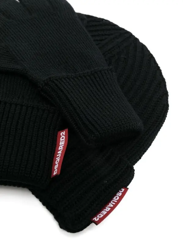 Dsquared2 Ribbed Knit Beanie And Gloves Set