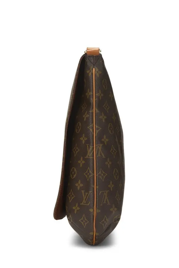 LOUIS VUITTON Monogram Canvas Musette - Brown
