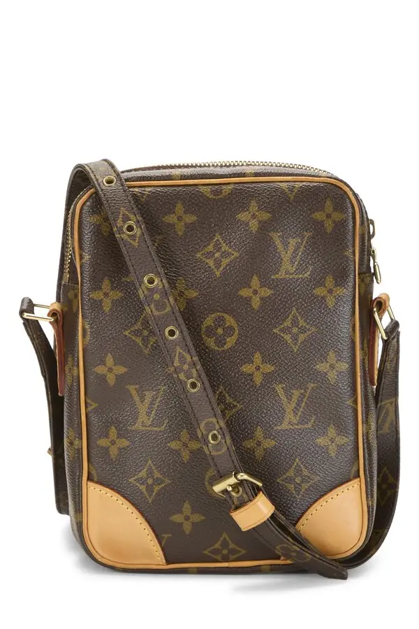 LOUIS VUITTON Monogram Canvas Amazone Bag