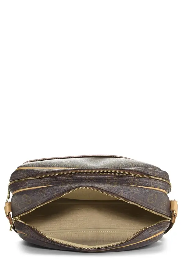LOUIS VUITTON Monogram Reporter