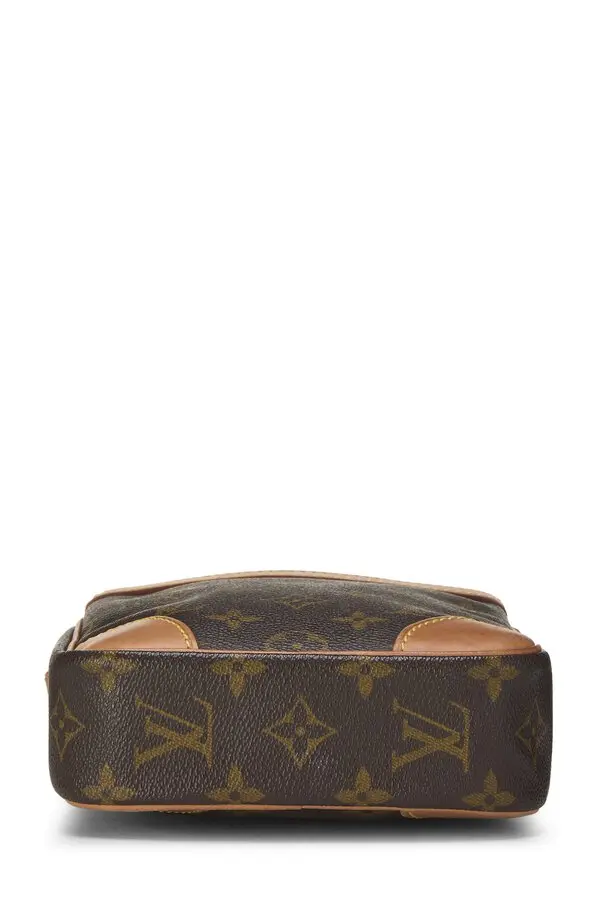 LOUIS VUITTON Monogram Canvas Danube