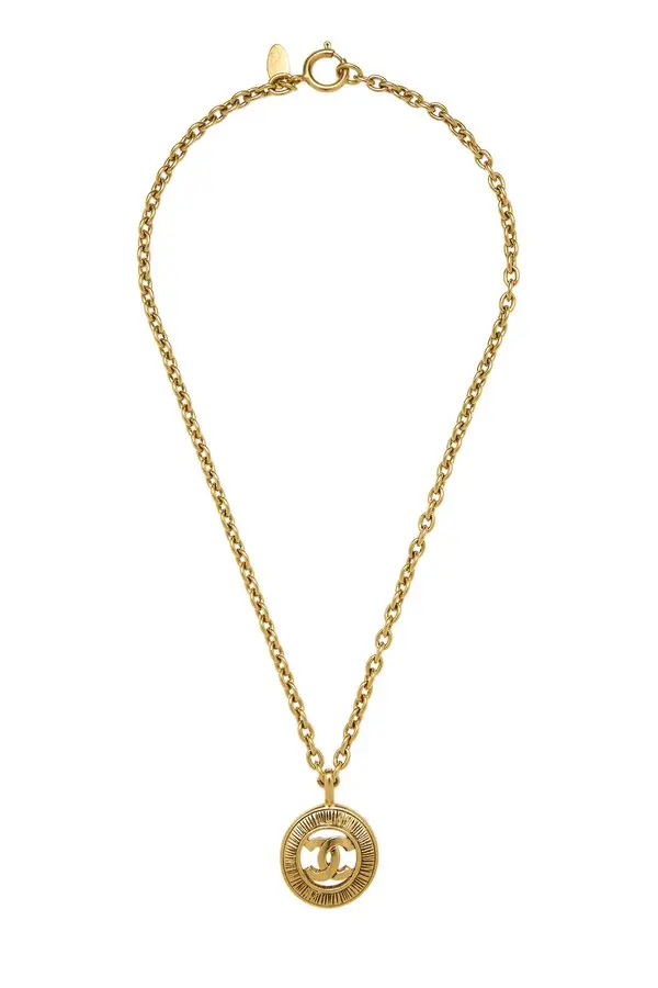 Chanel Cc Sunburst Necklace - Gold