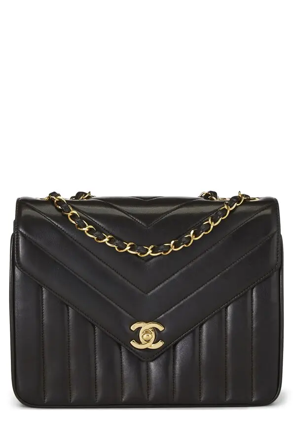 Chanel Chevron Lambskin Envelope Flap Bag - Black