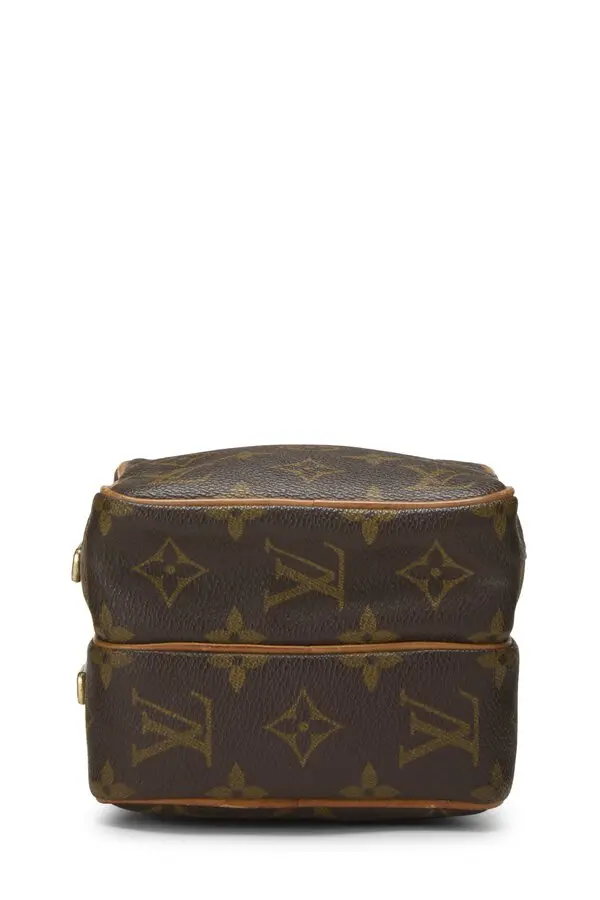 LOUIS VUITTON Monogram Amazone