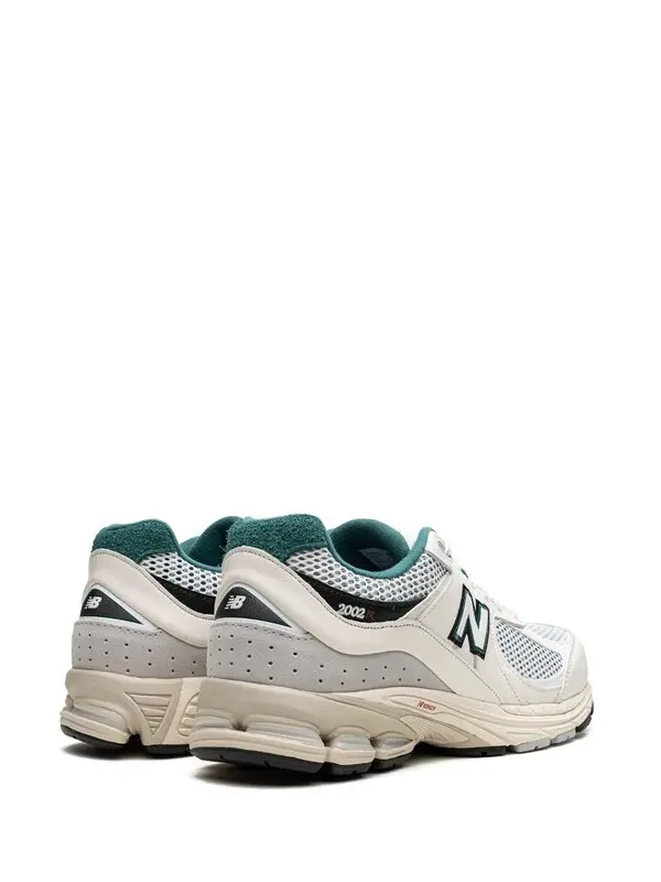 NEW BALANCE 2002r Sneakers - White