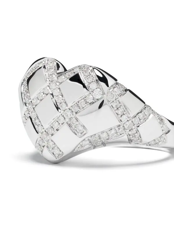 Yvonne Léon 9kt White Gold Chevalier Coeur Cross Diamond Signet Ring