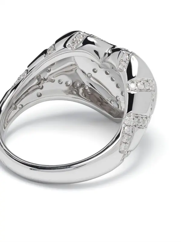 Yvonne Léon 9kt White Gold Chevalier Coeur Cross Diamond Signet Ring