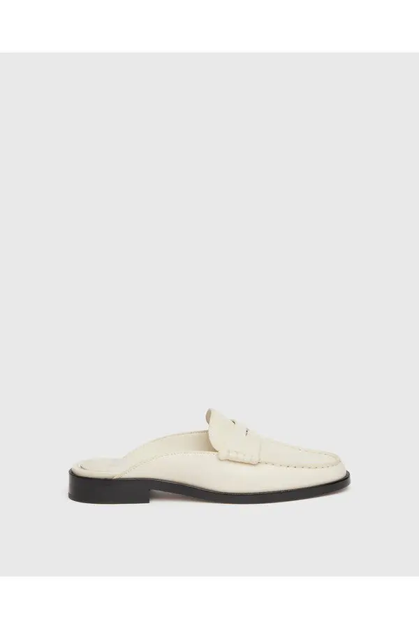 Paige Emmett Flat