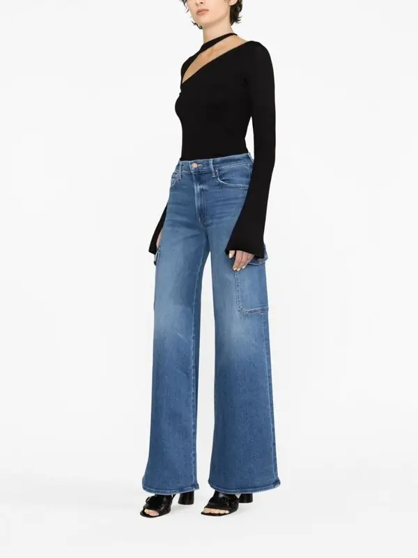 MANURI Sandy Cut-out Blouse - Black
