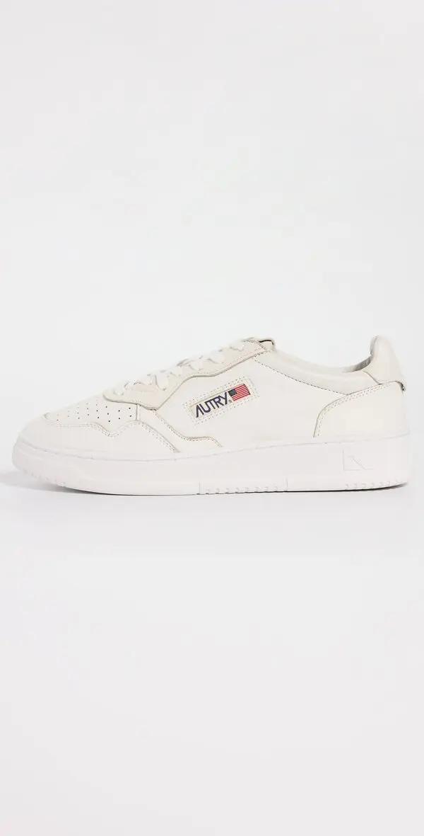AUTRY Medalist Low Leather Sneakers - White/white