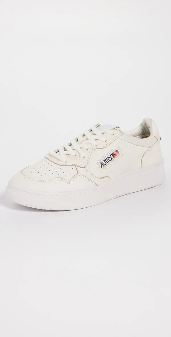 AUTRY Medalist Low Leather Sneakers - White/white