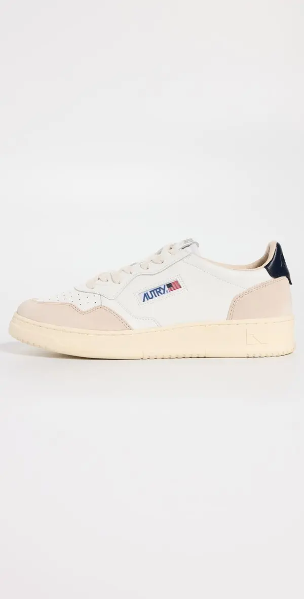 AUTRY Medalist Low Sneakers - Wht/blue