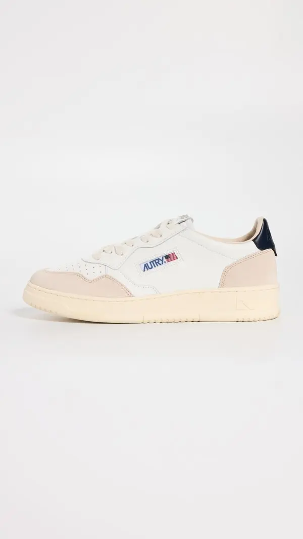 AUTRY Medalist Low Sneakers - Wht/blue