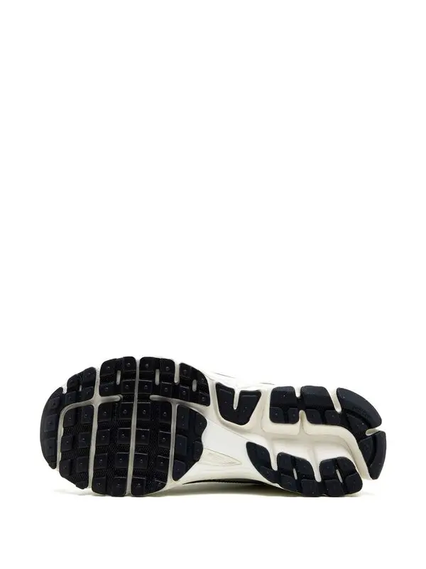 Nike Vomero Photon Dust Sneakers - White