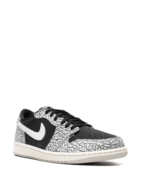 JORDAN 1 Low Sneakers - Black