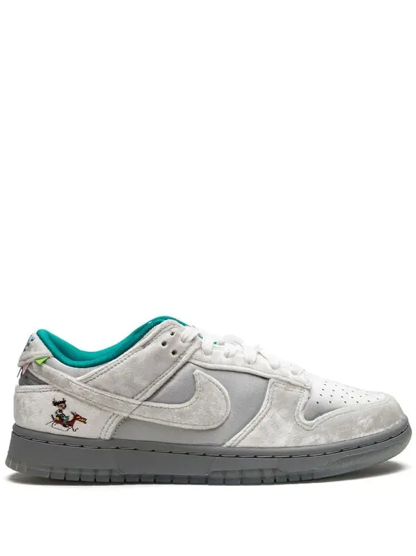 Nike Dunk Low Ice Sneakers - Grey