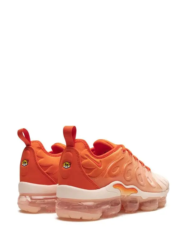 Nike Air Vapormax Plus Sneakers - Orange