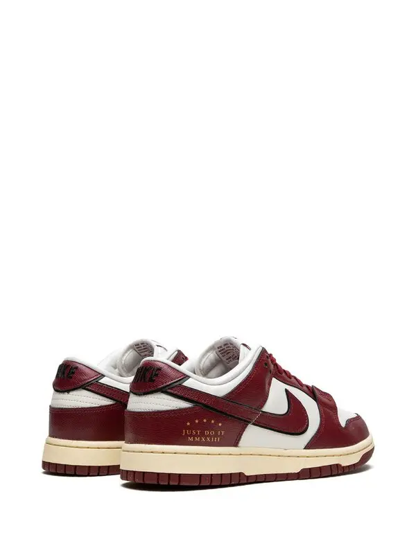 Nike Dunk Low "just Do It" Team Sneakers - Red