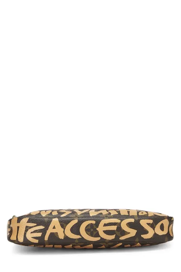 LOUIS VUITTON Stephen Sprouse X Monogram Graffiti Pochette Accessories