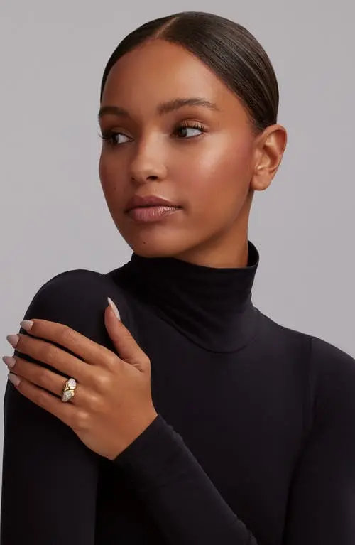 Lagos Embrace Pavé Diamond Ring - Metallic