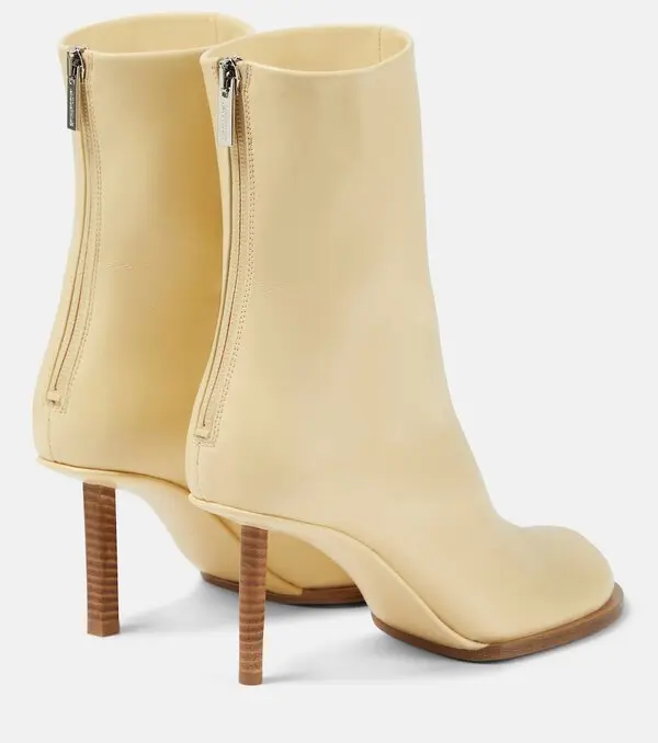 Jacquemus Les Bottines Rond Carré Leather Ankle Boots - White