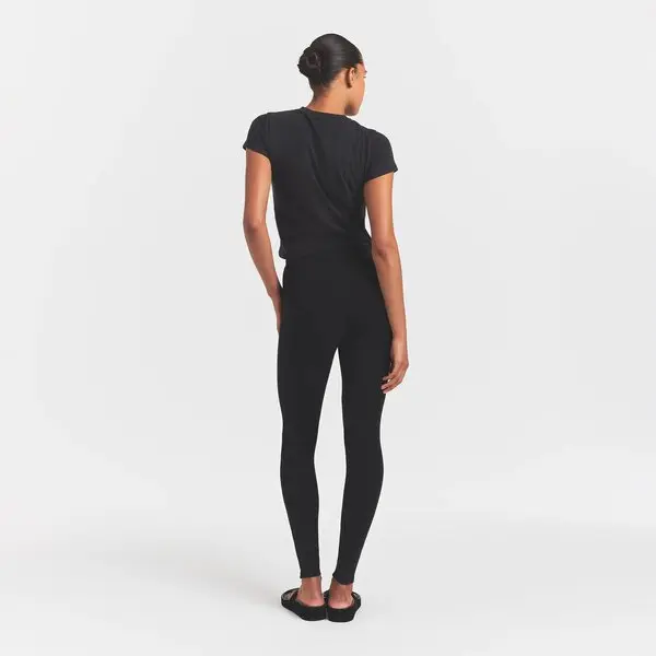 SKIMS High Waisted Legging | Black | | Outdoor - Onyx