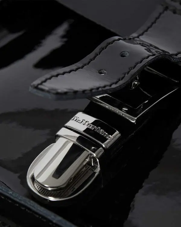 Dr. Martens Kiev Leather Heart Bag - Black
