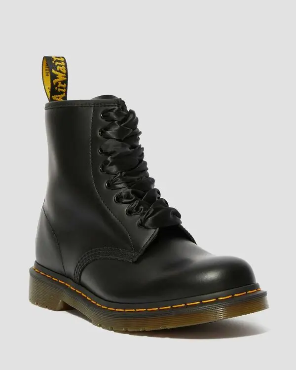 Dr. Martens 55-inch Ribbon Laces - Black