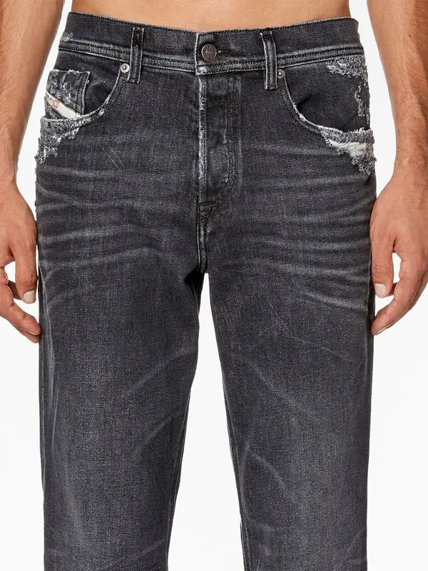 DIESEL® 2023 D-finitive 09g23 Tapered Jeans