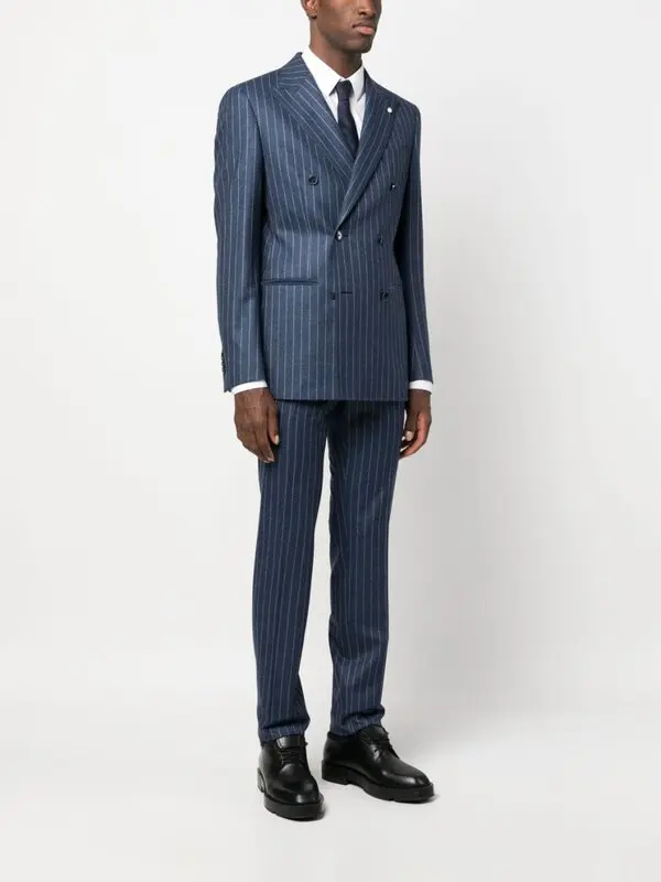 LUIGI BIANCHI MANTOVA Pinstriped Double-breasted Suit