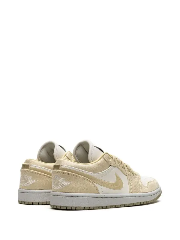 JORDAN Air 1 Low Team Sneakers - Gold