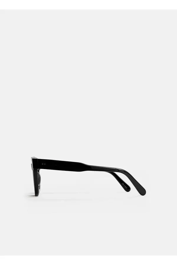 Vince Chimi 04 Sunglasses - Black | Editorialist display picture 2