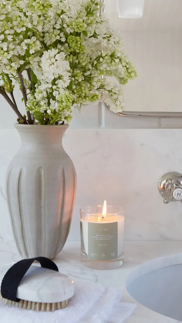 Oak Essentials Cuir Rose Candle 7.5 Oz/212