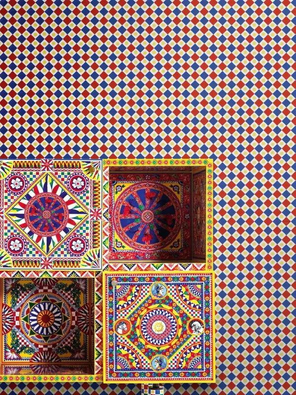 Dolce & Gabbana Geometric-print Wallpaper