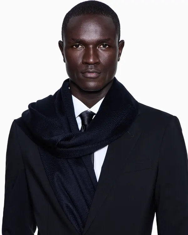 Giorgio Armani Cashmere Stole With Fringing - Blue