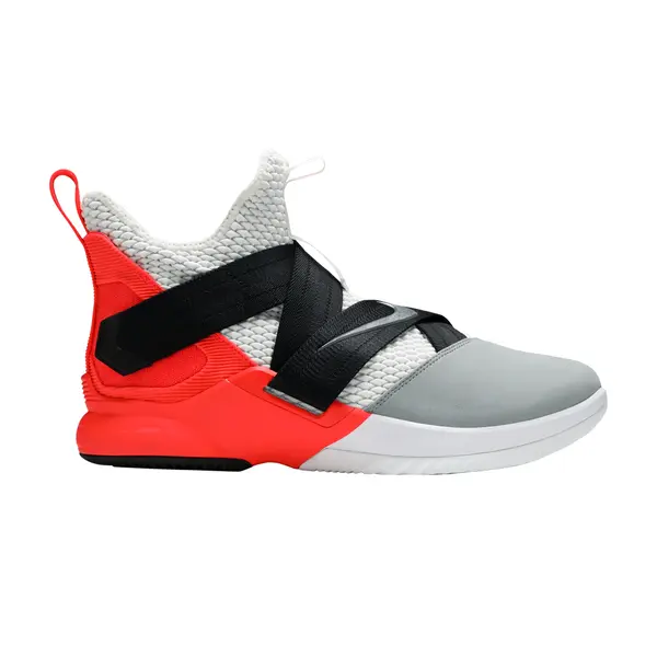 Nike Lebron Soldier 12 Sneakers