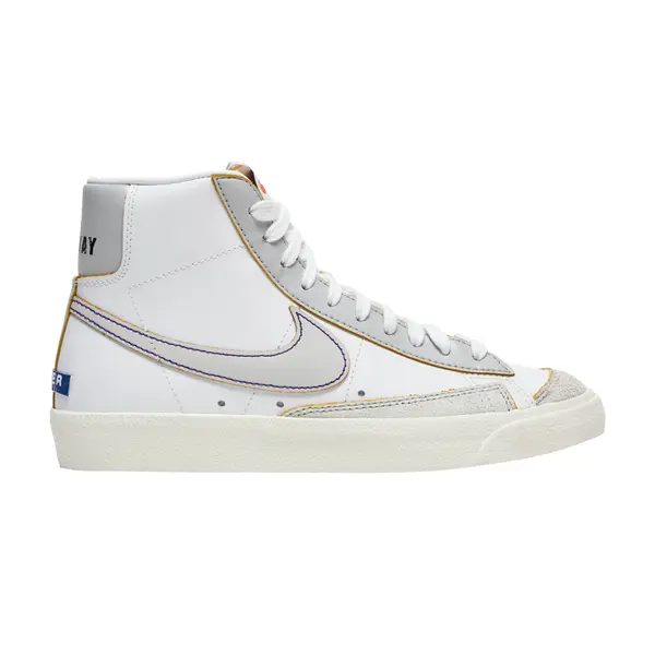 Nike Wmns Blazer Mid '77 Sneakers - White