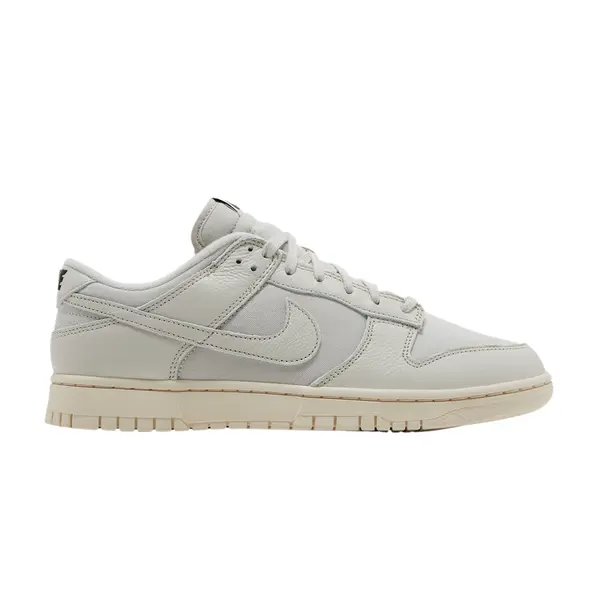 Nike Dunk Low Premium