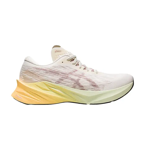 Asics Novablast 3 Sneakers - Cream