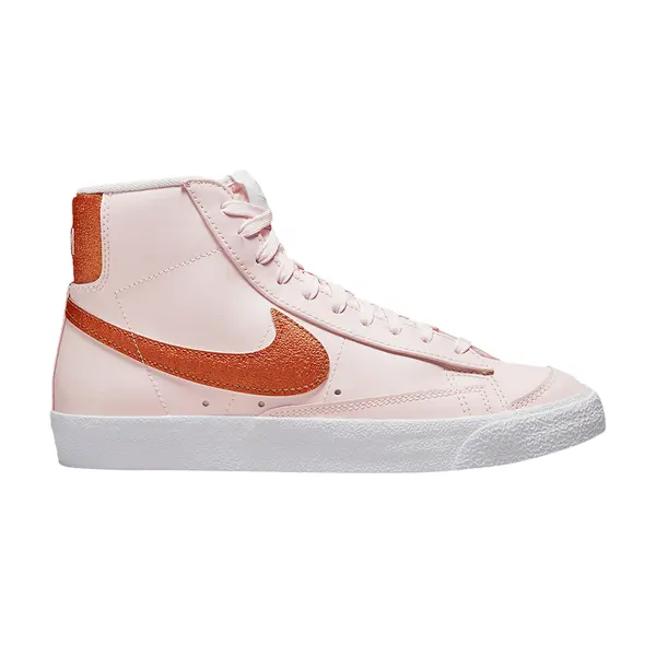 Nike Blazer Mid '77 Essential Sneakers