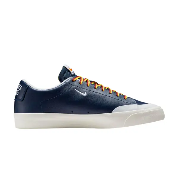 Nike Quartersnacks X Sb Blazer Low Xt Sneakers - Blue