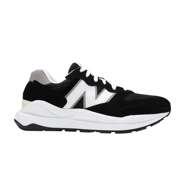 NEW BALANCE 57/40 Sneakers - Black