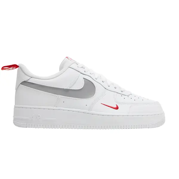 Nike Air Force 1 Low Cut Out Swoosh - White