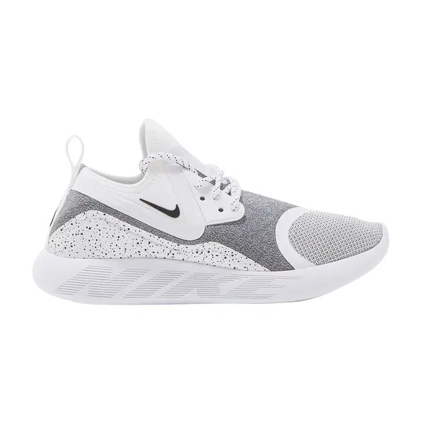 Nike Lunarcharge Essential Sneakers