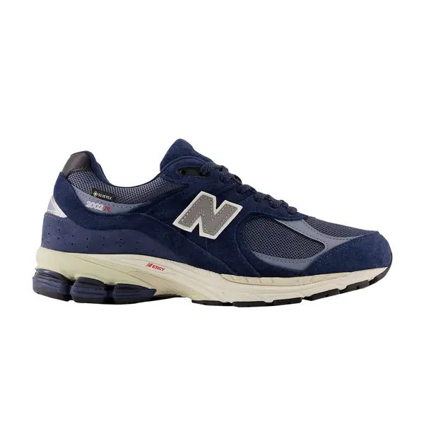 NEW BALANCE 2002r Gore-tex Sneakers - Blue