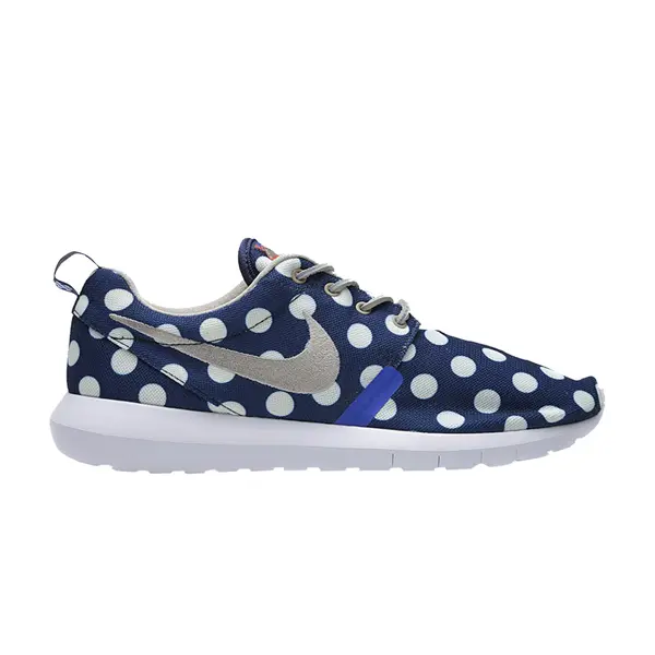 Nike Rosherun Nm City Qs 'nyc' Sneakers - Blue