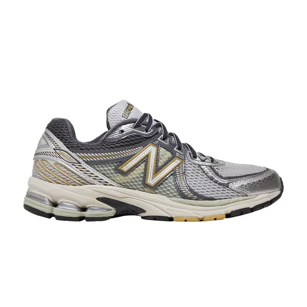 NEW BALANCE 860v2 Sneakers - White