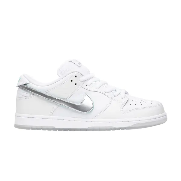 Nike X Diamond Supply Co. Dunk Low Pro Sb Sneakers - White