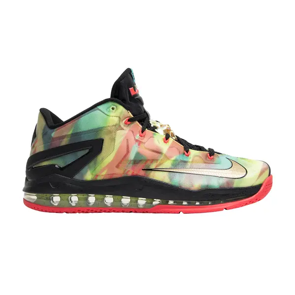 Nike Max Lebron Low Se Sneakers