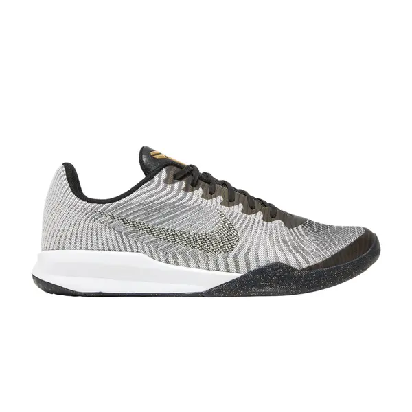 Nike Kobe Mentality 2 Sneakers